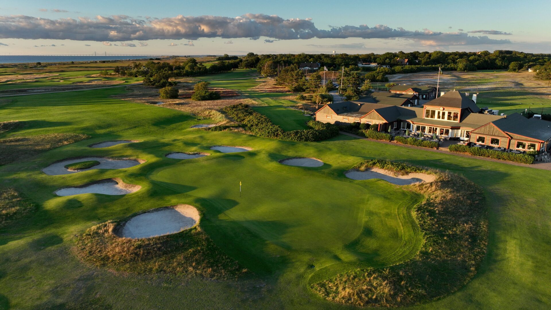 The Land of the Midnight Sun Experience - Golf Inspired
